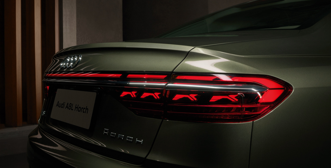 迈巴赫永远是BBA的大哥？奥迪A8L Horch搭3.0T+V6与S级争有点难_凤凰网汽车_凤凰网