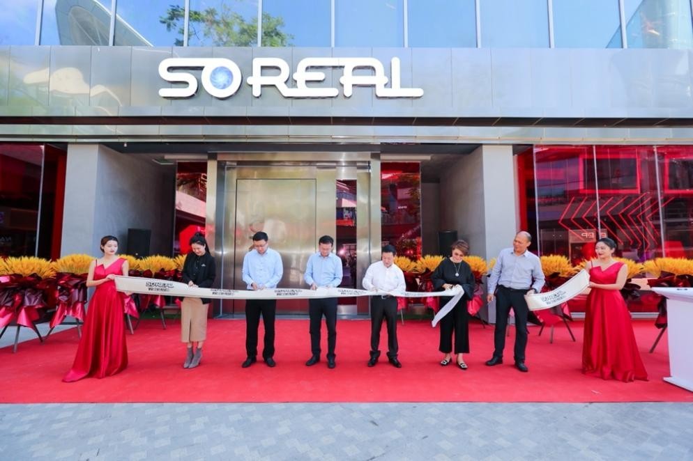 当红齐天SoReal VR超体空间三亚国际免税城二期闪耀登场！_凤凰网