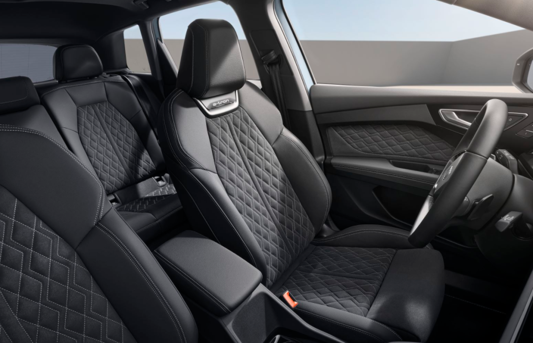 奥迪Q4 e-tron是“大众ID.4真套娃”，还是真豪华？_凤凰网汽车_凤凰网