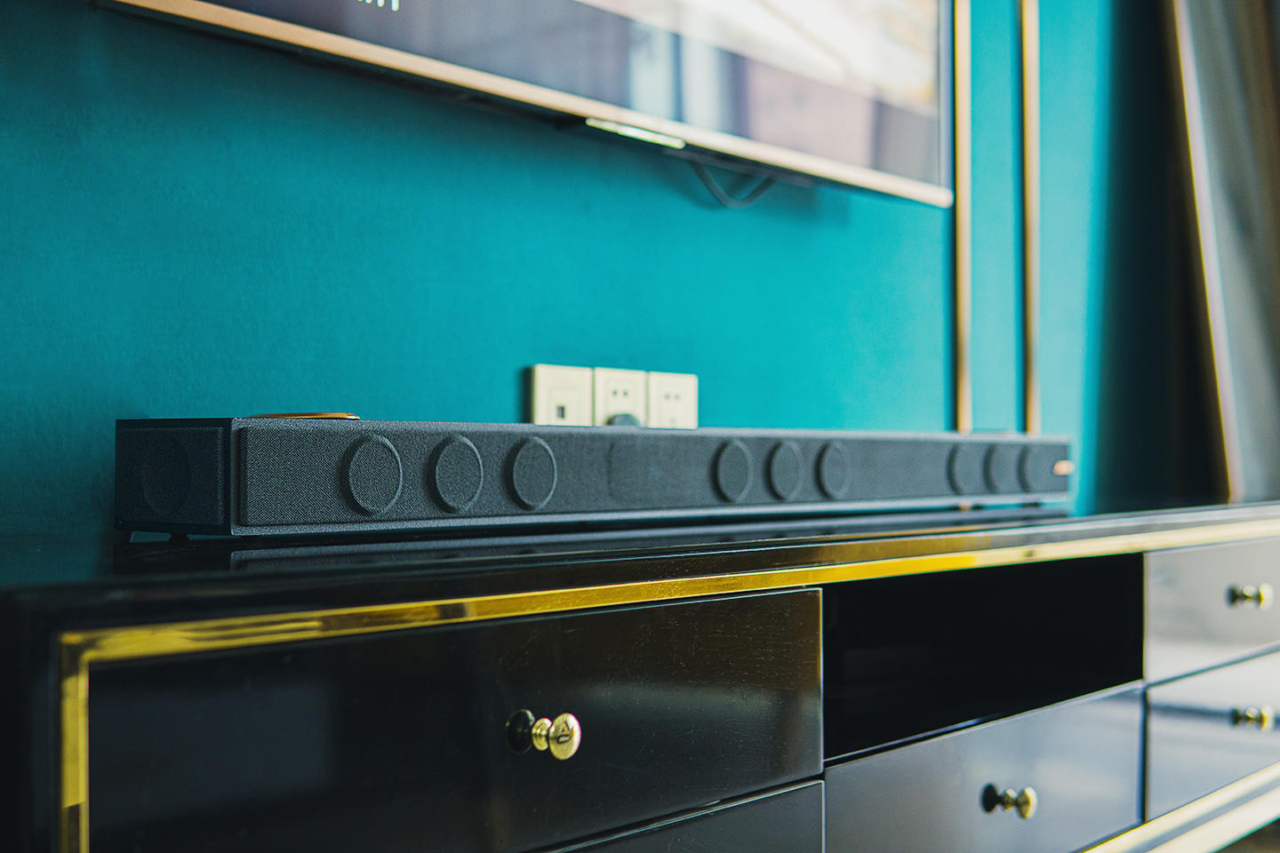 天空反射，5.1.2杜比全景声，小白也能入手的Jamo HCSB5__凤凰网