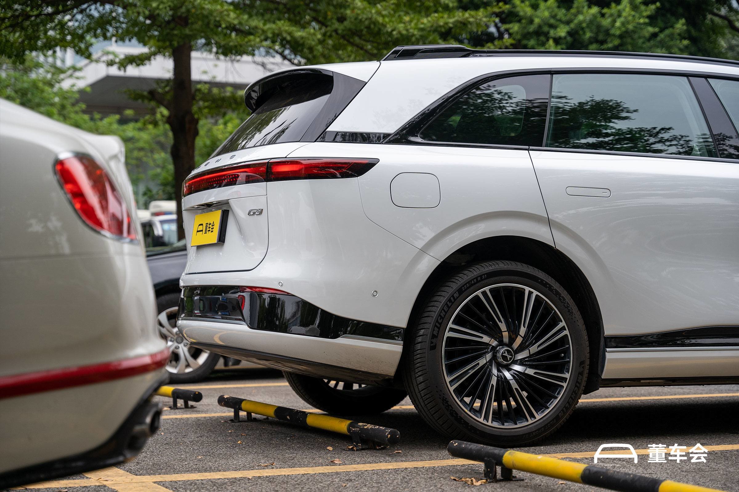 小鹏 G9 动态试驾：50 万内最好 SUV，我只同意一半_凤凰网