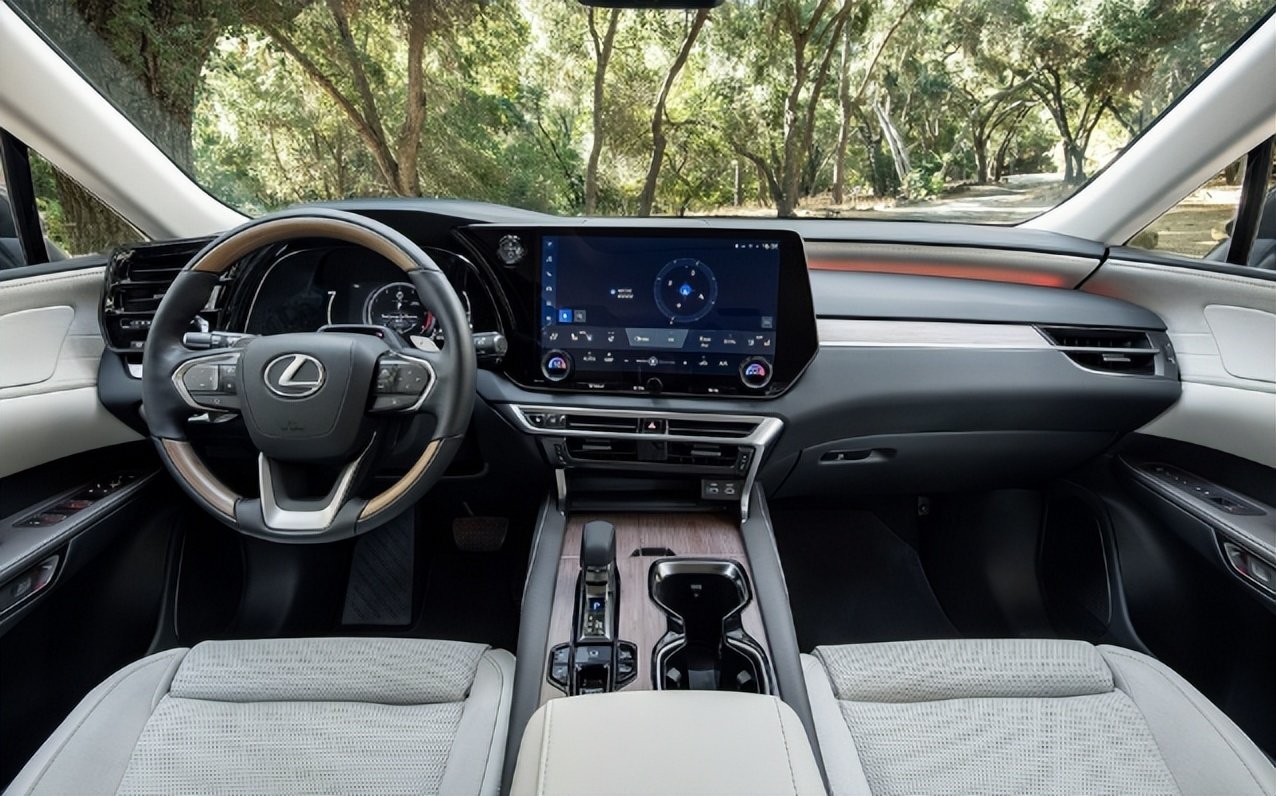 计划年内上市，新款美规雷克萨斯RX 450h+__凤凰网