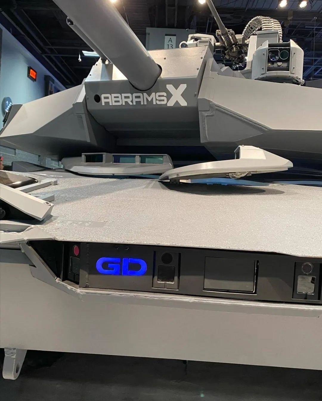 军圈重磅！美军第4代坦克“艾布拉姆斯X”亮相，中国该如何应对？_凤凰网