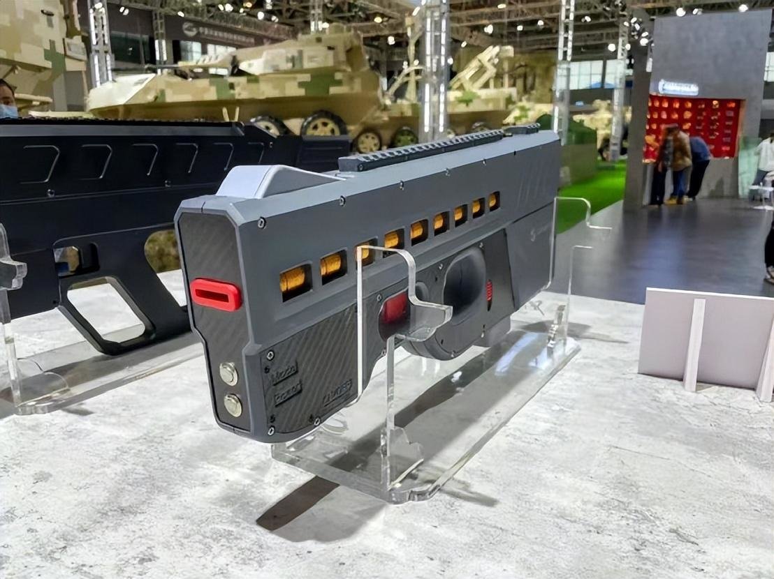 珠海航展新概念枪！中国已经站在了枪械颠覆式创新的门槛上_凤凰网