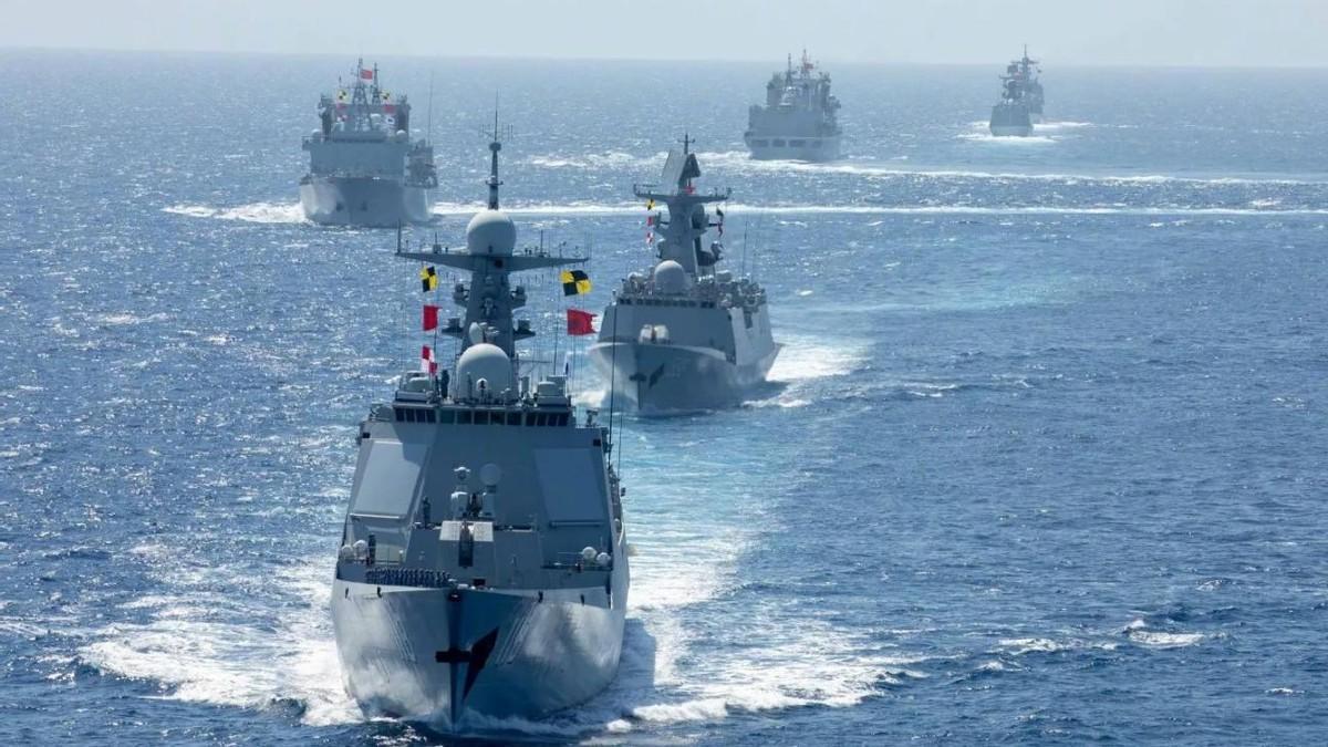 第25艘052D刷号！中国海军10余年发展，“全能舰”何时能现身？_凤凰网