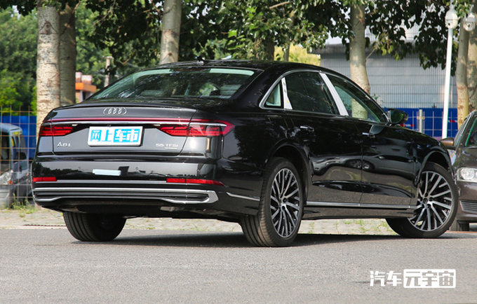 官方涨价！奥迪新A8L家族售82.98万起，增四缸2.0T
