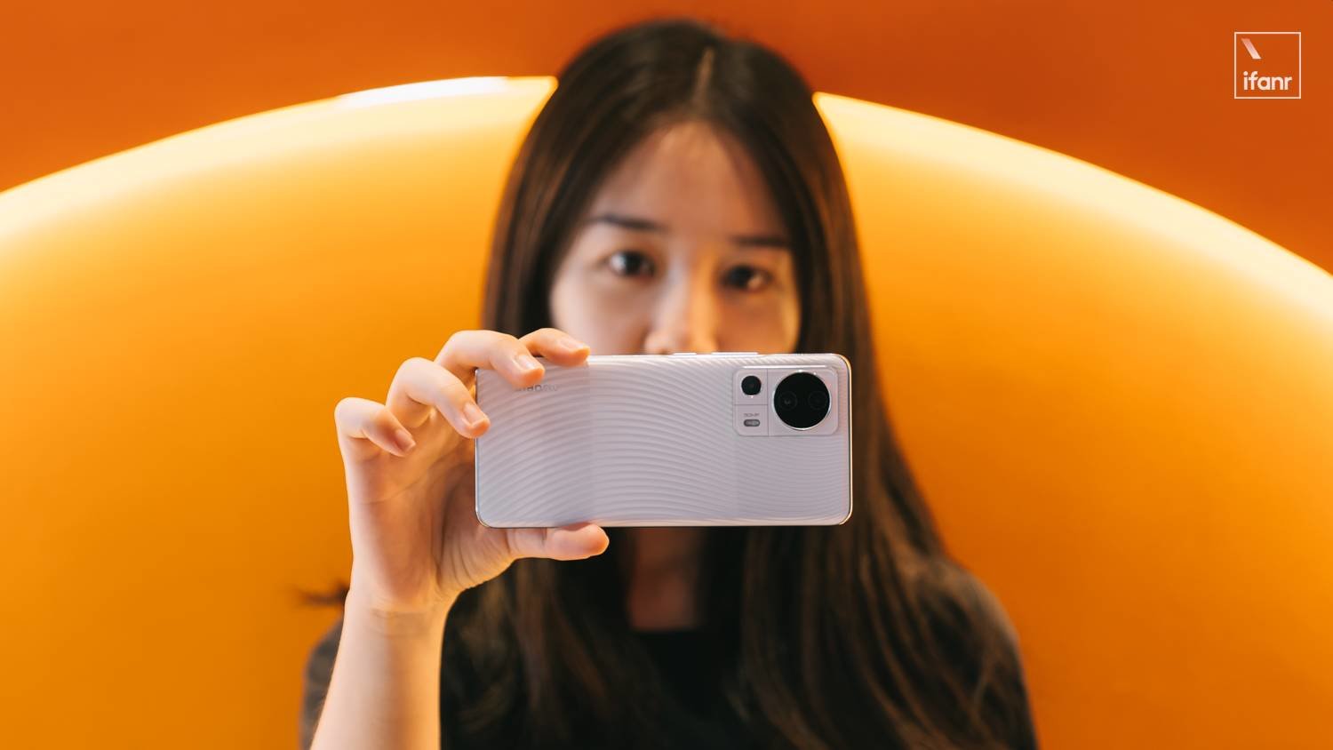 小米 Civi 2 图赏：双 3200 万像素前置灵动岛双摄，还有百褶裙后盖_凤凰网