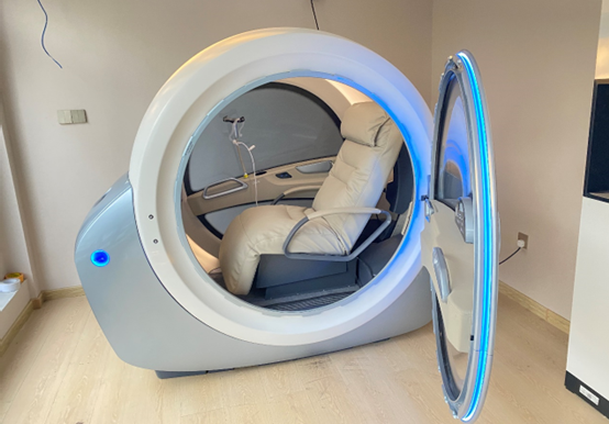 高压氧疗能治疗慢性难愈性创面吗？O2 ARK氧舱之家受到养疗中心欢迎_凤凰网