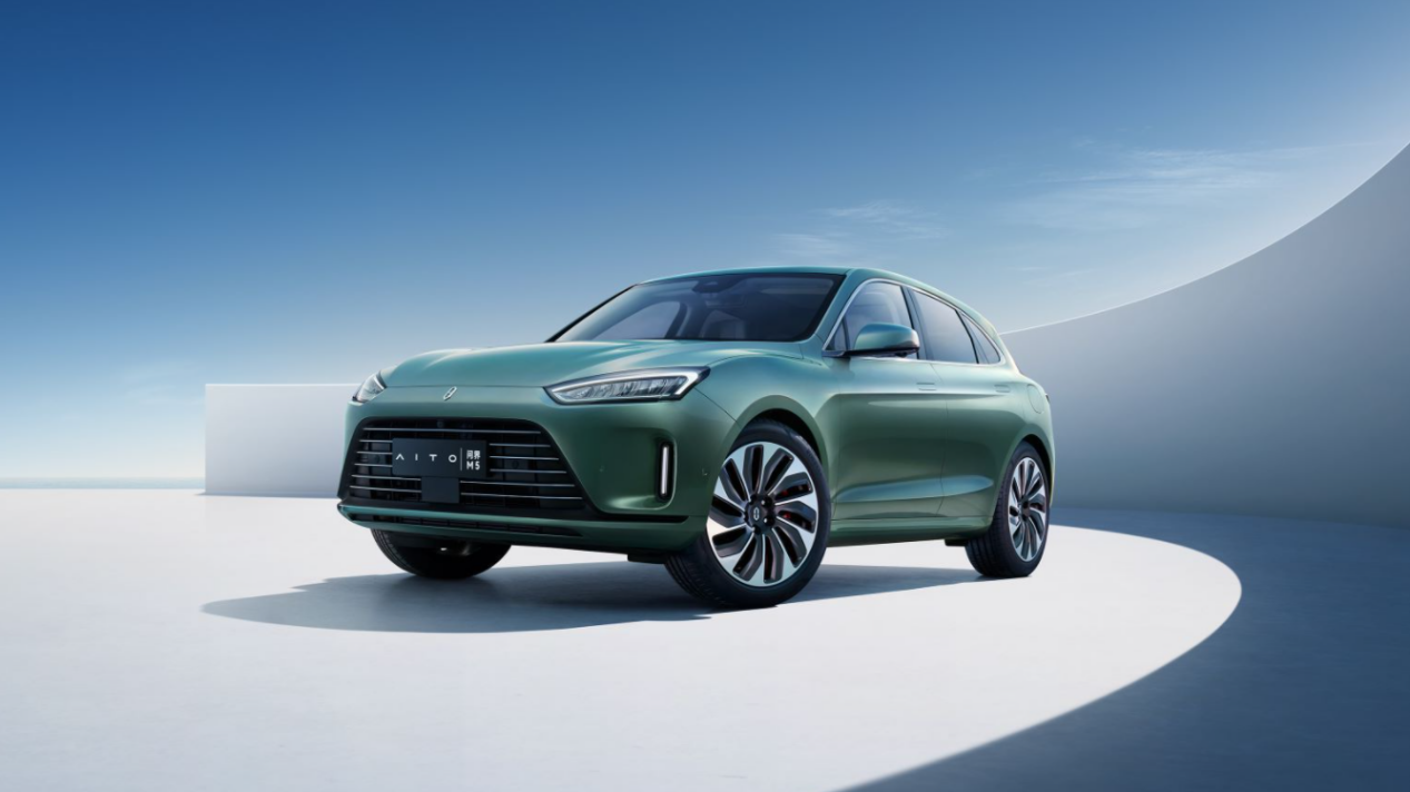 AITO问界M5：智能科技才是豪车的新标配_凤凰网汽车_凤凰网