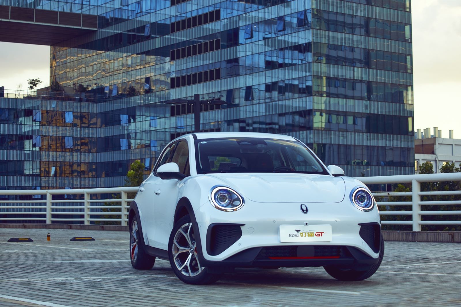 补贴后售价14.9万元，欧拉好猫GT 401km续航版上市_凤凰网