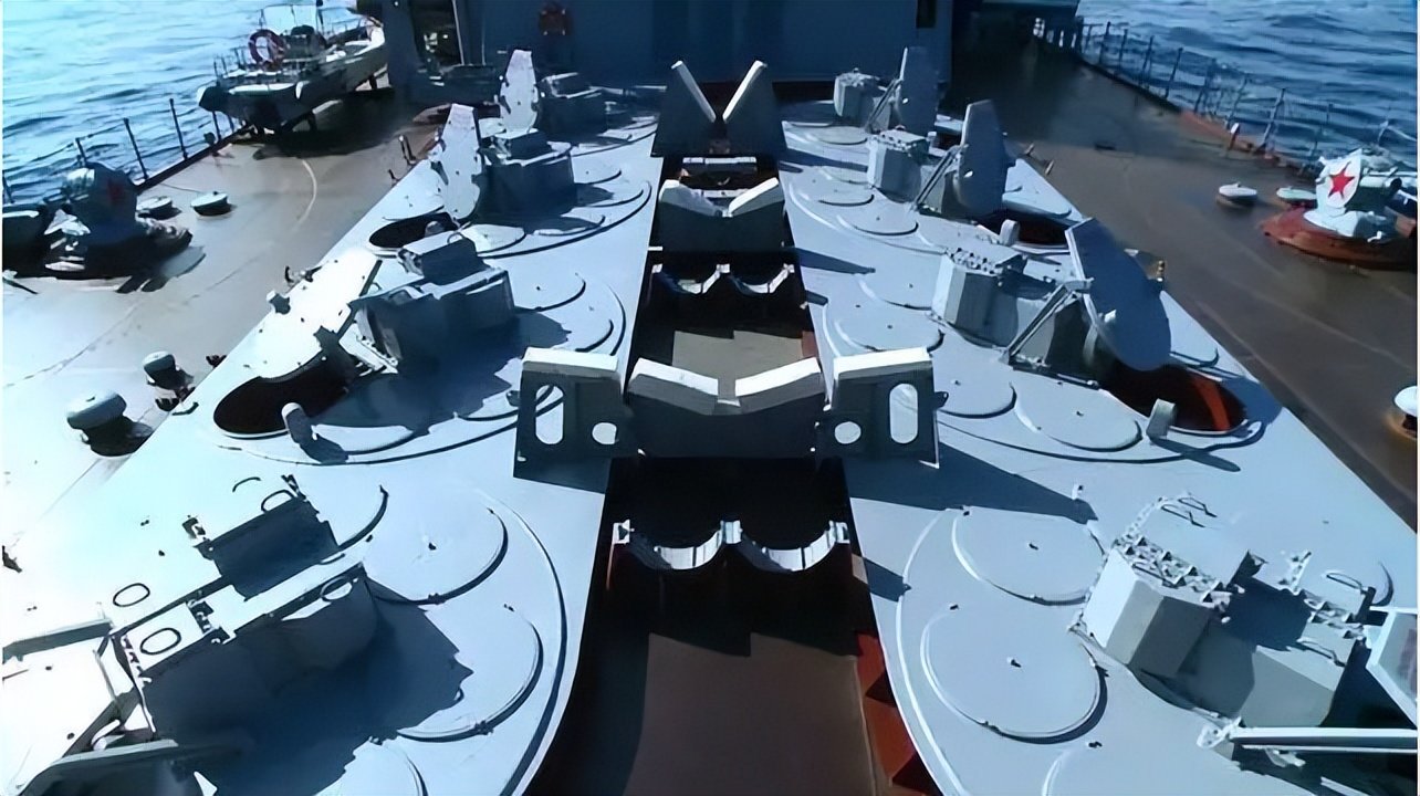 “百里穿杨”：俄S-300V4导弹217公里击落乌战斗机，创新世界纪录__凤凰网