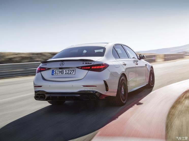 最强2.0T？全新梅赛德斯-AMG C 63官图_凤凰网汽车_凤凰网