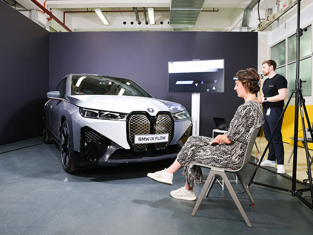 创新数字体验 世界首台变色概念车BMW iX Flow_凤凰网汽车_凤凰网