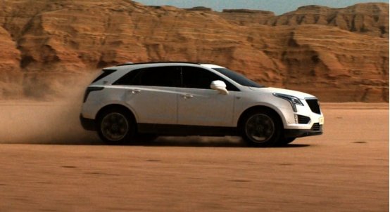 蜂鸟底盘加持，凯迪拉克XT5比奥迪Q5L驾驶更平稳！__凤凰网