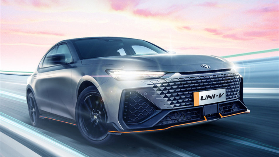 最大马力233匹，长安UNI-V 2.0T扮猪吃老虎？_凤凰网汽车_凤凰网