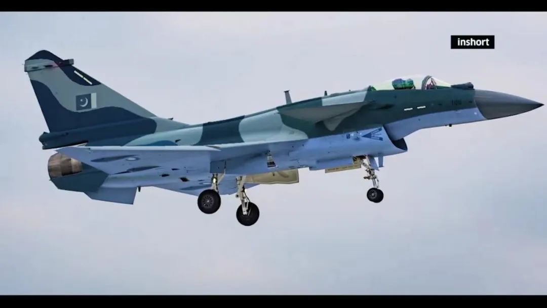 客户很满意！巴基斯坦采购680台中国VT-4后，又要增购60架歼-10CE_凤凰网