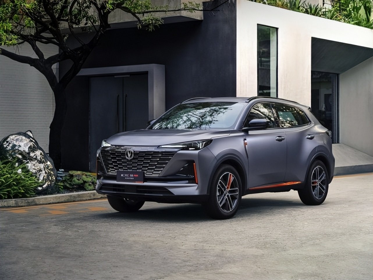 质感大提升，第二代CS55PLUS风暴灰上市：这才是限量版该有的实力_凤凰网汽车_凤凰网