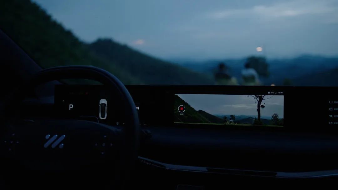 IM AD智能驾驶+Carlog，智己L7有多智能？_凤凰网汽车_凤凰网