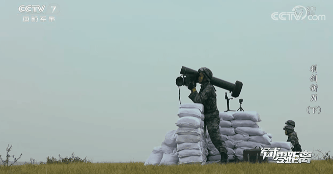 速战速决！中国新款车载AFT-10正式列装，号称世界最强反坦克导弹_凤凰网