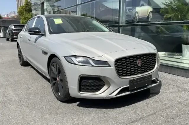 新款捷豹XFL将于3月24日上市，新车到店实拍，配置调整，A6L同级_凤凰网汽车_凤凰网