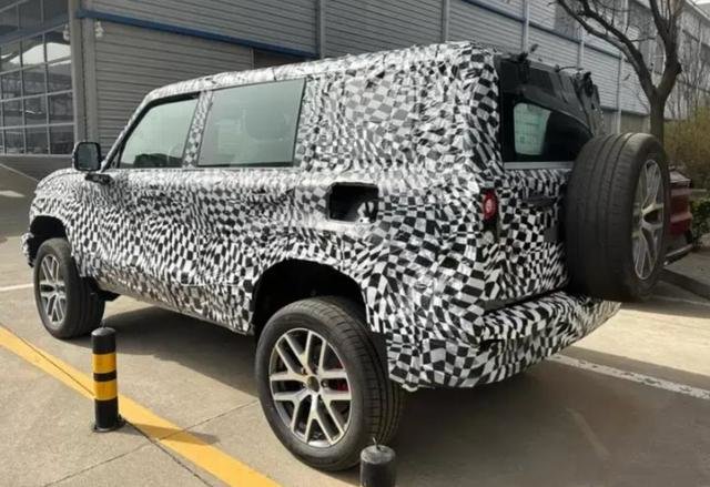 现款15.98万起售，全新一代北京BJ40谍照曝光，配无边框车门_凤凰网汽车_凤凰网