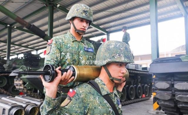 台军的105炮云豹坦克要量产了？主炮问题突然解决了？