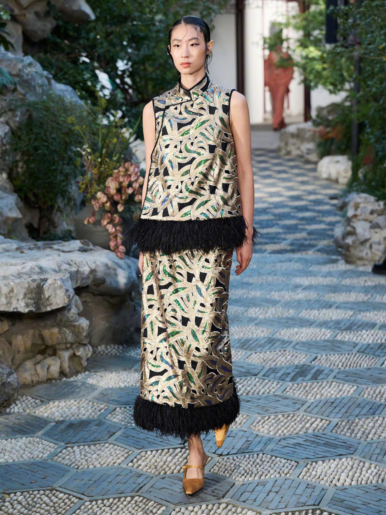 近日，M essential @MessentialOfficial_凤凰网