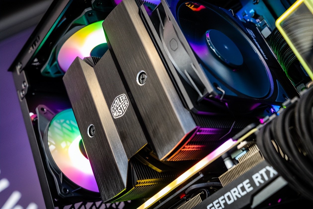 酷冷至尊推出暴雪T824散热器——超导复合热管技术，双塔散热效能再进阶_凤凰网