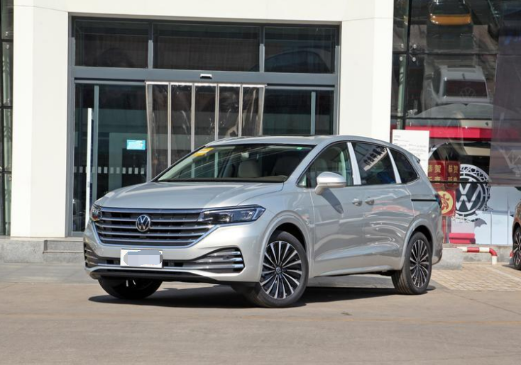 GL8和威然Viloran哪个好？上汽大众7座MPV宜商又适家_凤凰网