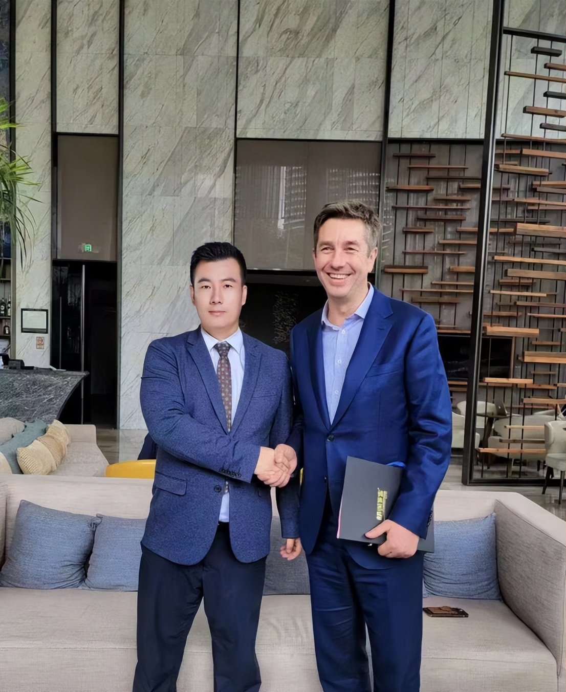 对话胡润U30｜ 掌易拉新创始人兼CEO方亮：以创新技术赋能灵活用工_凤凰网