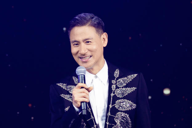 刚刚，张学友60+巡回演唱会成都站官宣_凤凰网