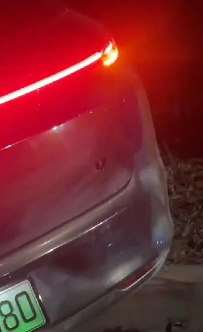 理想L7清远交通事故声明：未开启辅助驾驶 碰撞前车速178km/h_凤凰网汽车_凤凰网