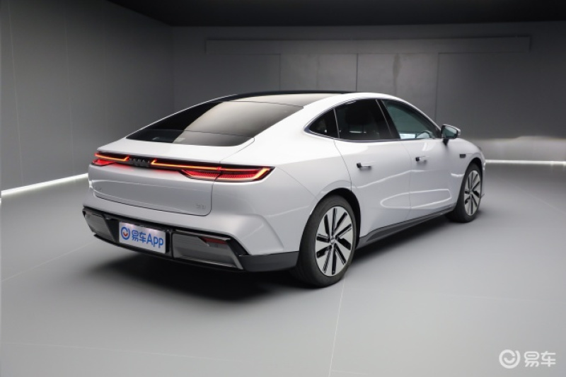 吉利银河E8将于2024年1月上市 SEA架构首款纯电轿车_凤凰网汽车_凤凰网