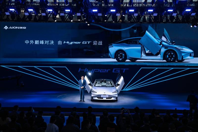 Hyper GT正式发布，埃安开启“后驱跑车”新世代_凤凰网