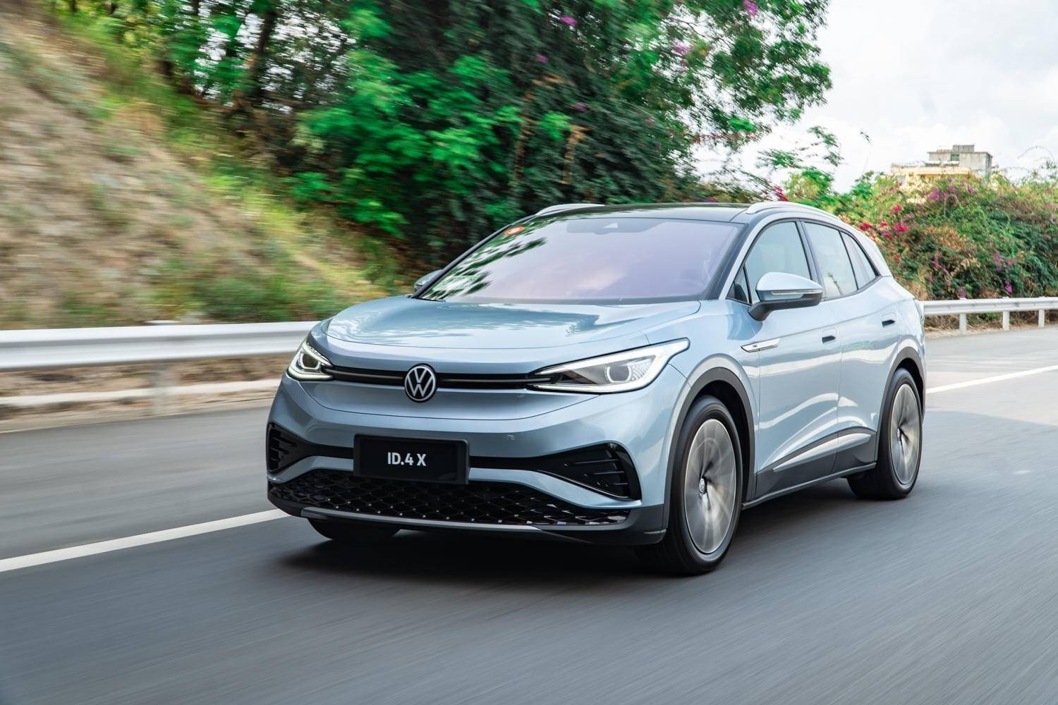 上汽大众ID4颜值配置兼备，更有超高安全性_凤凰网