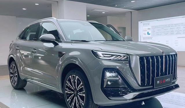 定了！红旗全新HS5本月21日上市，配置拉满，这价格满意吗？_凤凰网汽车_凤凰网