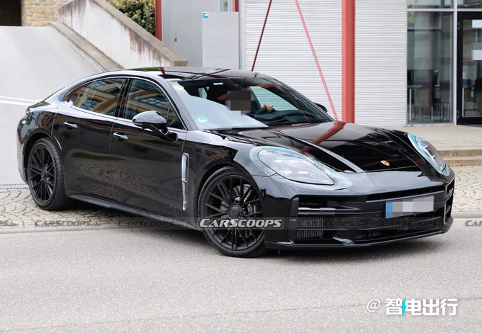 保时捷新款帕拉梅拉实车街拍！升级卡宴同款内饰_凤凰网