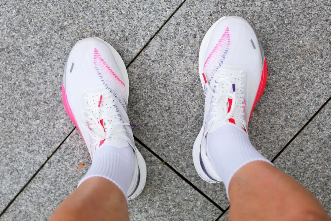 燃烧 GEAR ｜ 破风而出 C202 5 GT_凤凰网