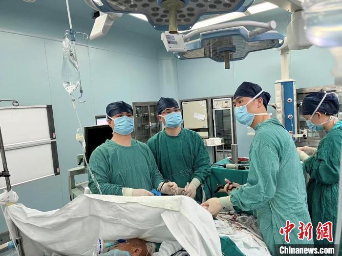 钇[90Y]树脂微球治疗为不可切除肝癌患者带来更多手术机会_凤凰网