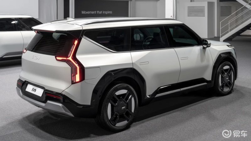 起亚EV9官图发布 定位纯电中大型SUV/续航里程超540公里_凤凰网汽车_凤凰网