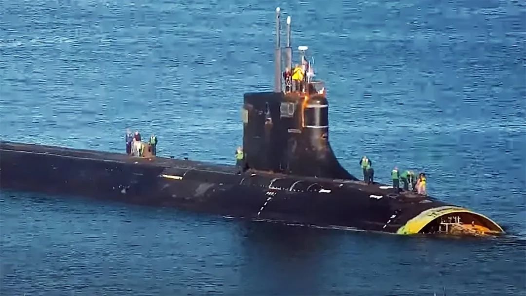 Ssn588 Undersea Collision | USS Scamp, SSN-588, defends Iceland against ...