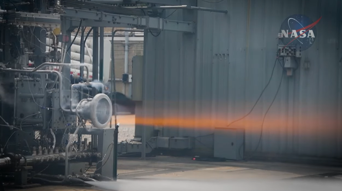 NASA在6000华氏度下测试3D打印火箭发动机喷嘴_凤凰网