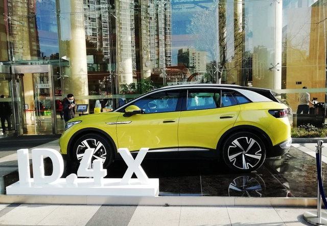 ID4 CROZZ和ID.4X哪个好？上汽大众ID4安全又可靠_凤凰网