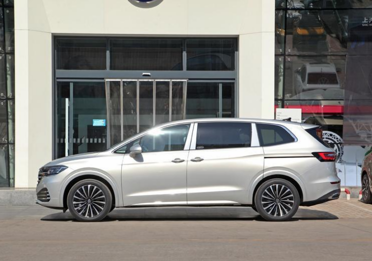 GL8和威然Viloran哪个好？上汽大众7座MPV宜商又适家_凤凰网