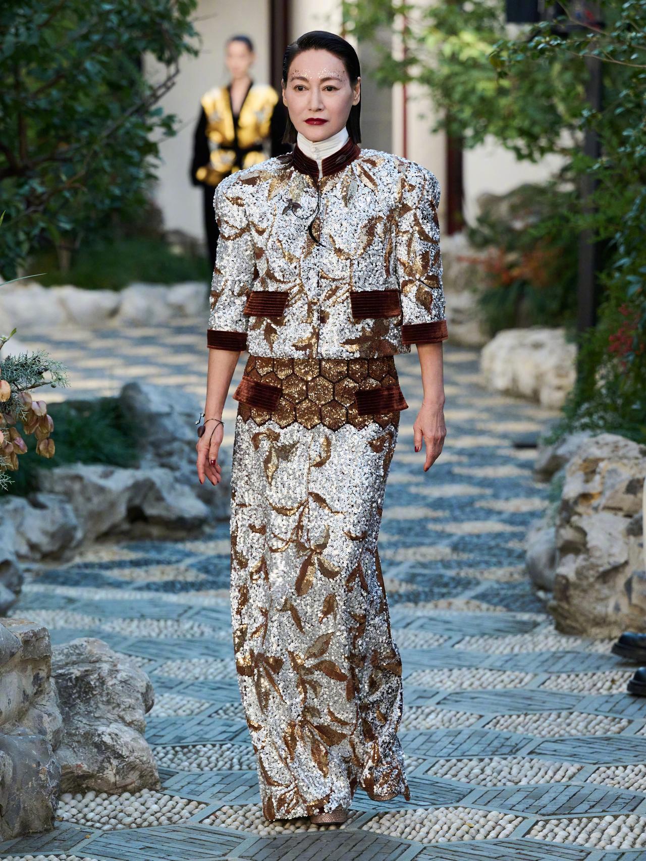 近日，M essential @MessentialOfficial_凤凰网