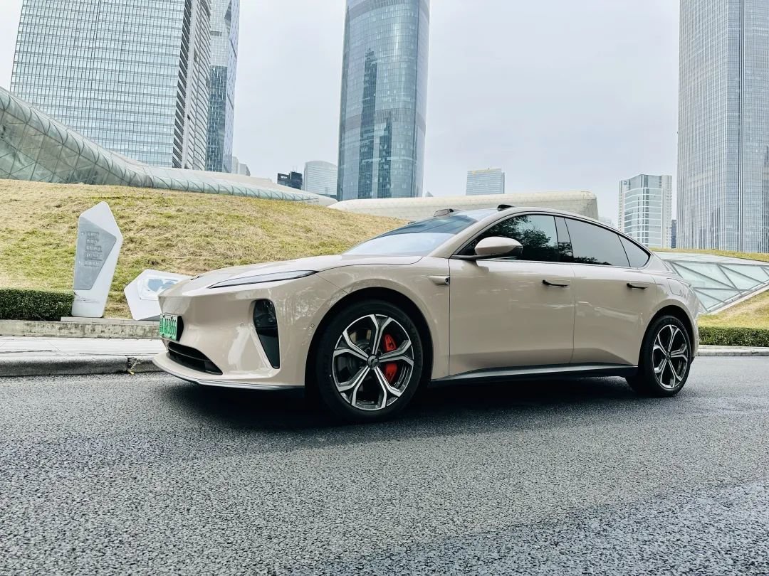 BBA与蔚来ET5，谁更值得入手？_凤凰网汽车_凤凰网