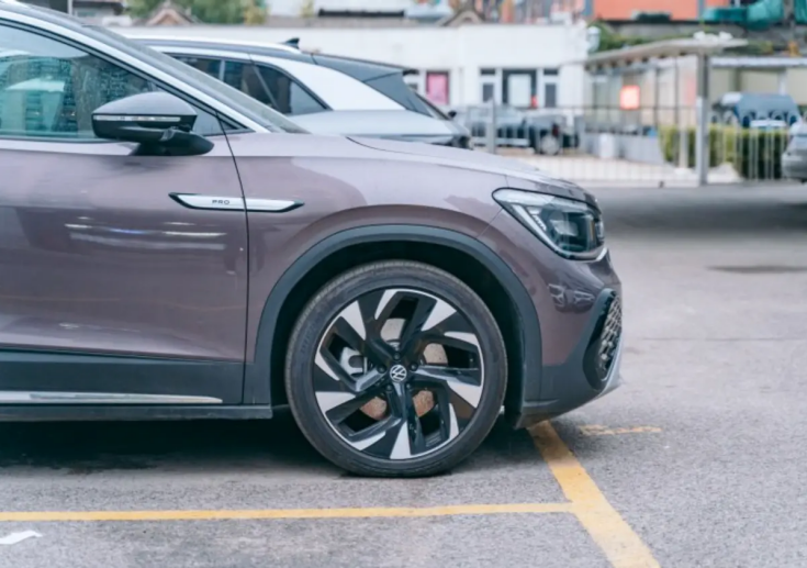 ID6 CROZZ和ID.6X哪个好？上汽大众ID.6X 2023款更懂消费者_凤凰网