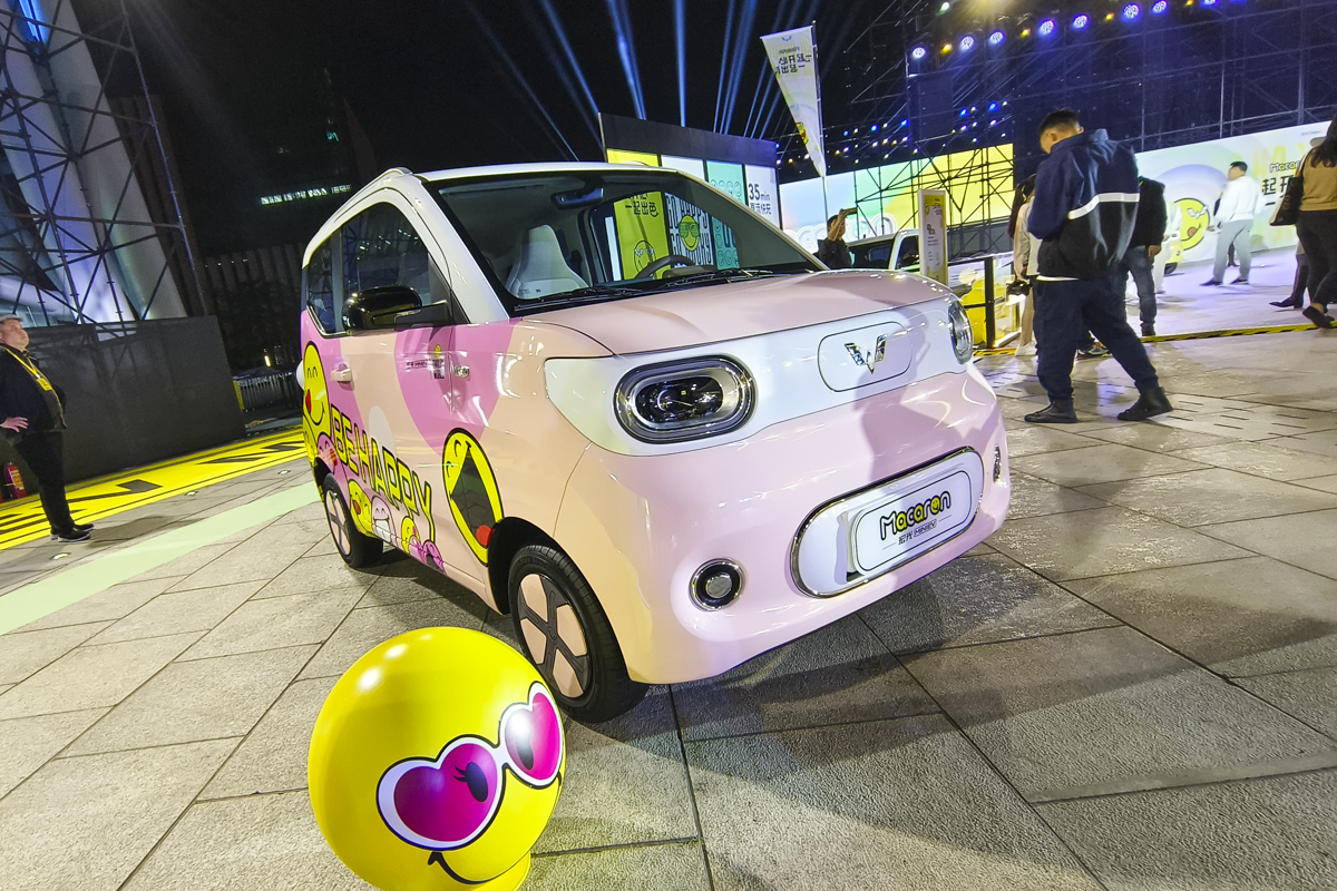 有快充了！宏光MINIEV第三代马卡龙售4.68万元_凤凰网汽车_凤凰网