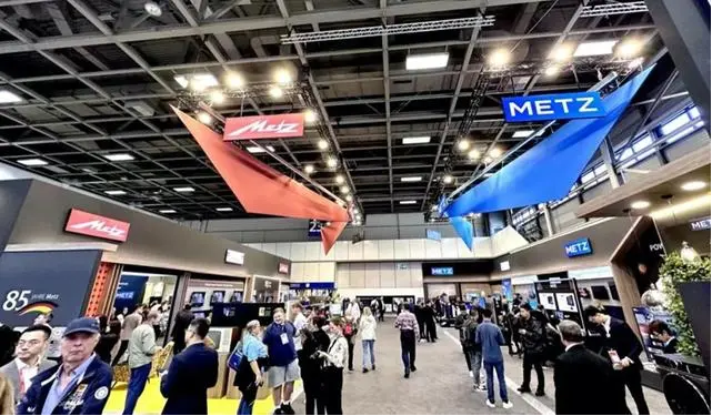 METZ高调亮相IFA 竟是国内电视排行前三的创维旗下子品牌_凤凰网区域_凤凰网