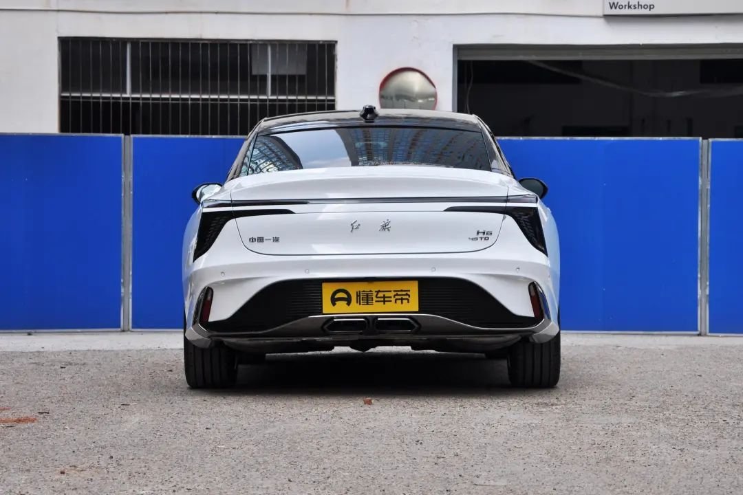 售价19.28万元起，红旗H6正式上市，全系搭载2.0T+8AT_凤凰网汽车_凤凰网